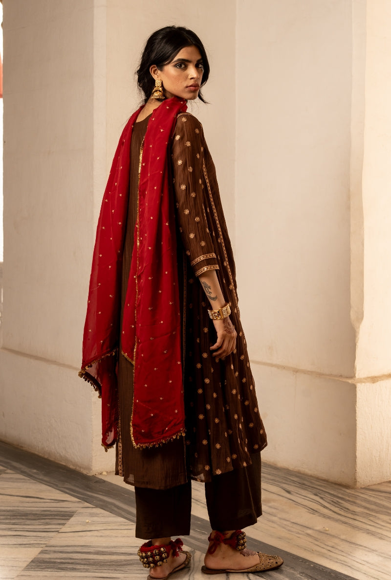 Brown Long Neckline Kashni Kurta Set – Misri By Meghna Nayyar