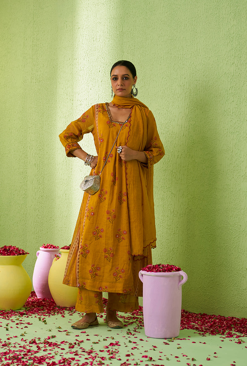 Mustard Glass Neckline Taara Kurta Set