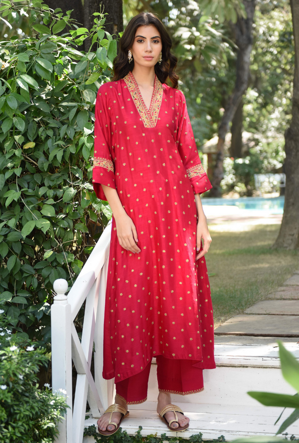 Pink Resham V Neck Kurta Set