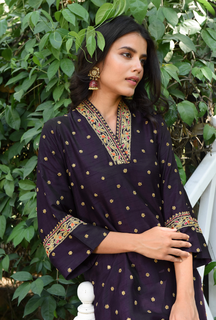 Purple Resham V Neck Kurta Set